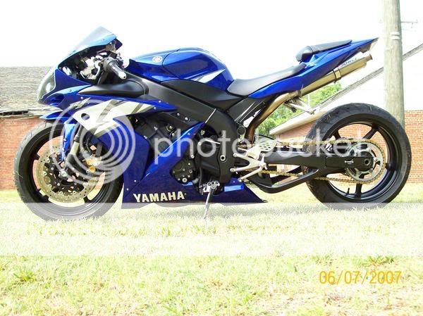 pics of lowered bikes | Yamaha R1 Forum: YZF-R1 Forums
